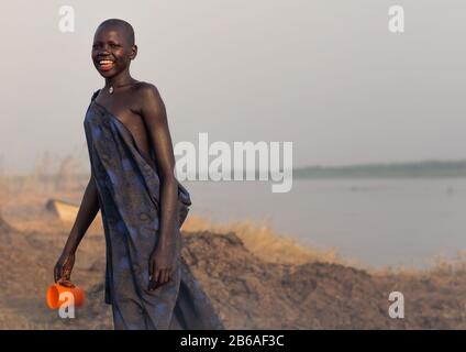 Portrait of a Mundari tribe teenage girl, Central Equatoria, Terekeka, South Sudan Stock Photo ...