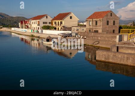 Opuzen town on the Neretva delta, Croatia Stock Photo - Alamy