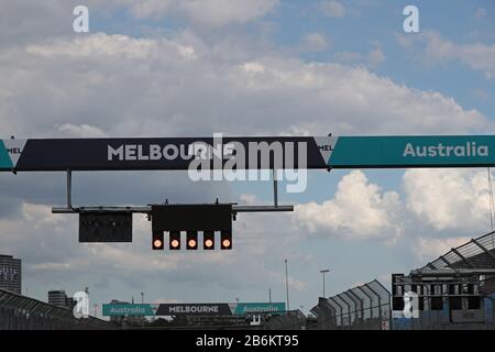 Formula One starting lights Stock Photo - Alamy