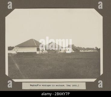 Verschillende woningen voor het personeel van de suikerfabriek te ...