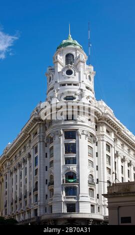 Plaza de Mayo; 1884, city square; Piramide de Mayo; honors May ...