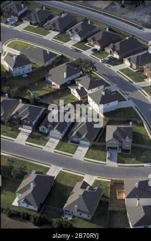 Austin, Texas USA, August 2001: Urban sprawl: New homes in northeast ...