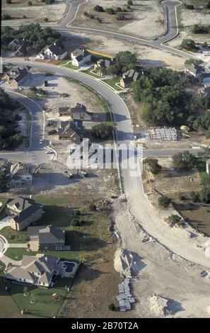Austin, Texas USA, August 2001: Urban sprawl: New homes in northeast ...