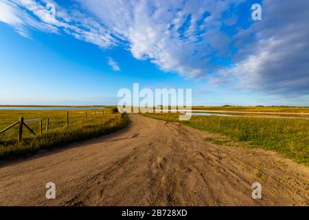 Wide open prairies near Saskatoon Saskatchewan Canada Stock Photo - Alamy