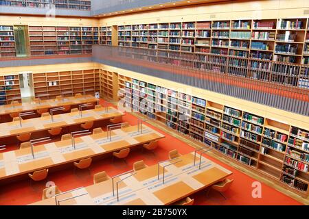 View of the general reading room of the Berlin State Library in the ...