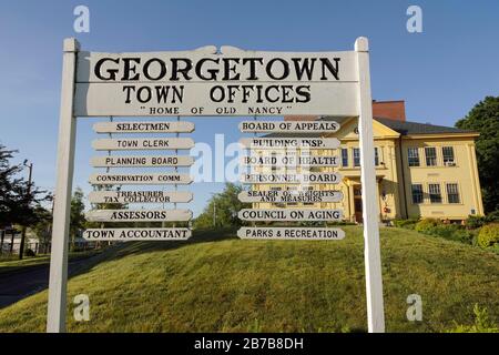 Memorial Town Hall in Georgetown, Massachusetts. Built in 1905, this ...