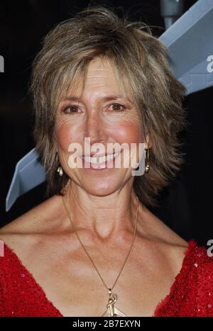 Lin Shaye at the Snakes On A Plane World Premiere at Grauman's Chinese ...