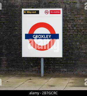 Croxley Underground Station Name Board Stock Photo - Alamy