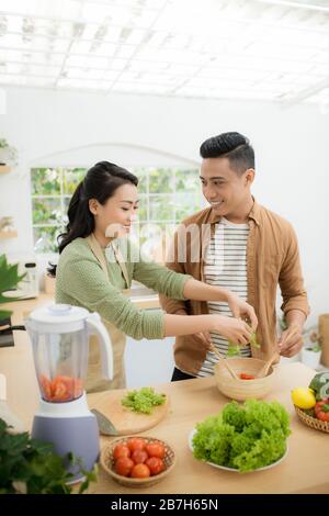 couple cooking hobby lifestyle concept Stock Photo - Alamy