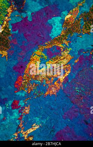 Gneiss metamorphic rock under the microscope 100x Stock Photo - Alamy