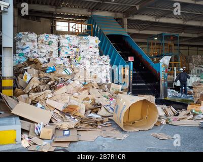 Recycling in Japan Stock Photo - Alamy