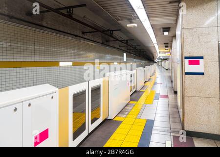 entrance gates at subway station platform New York City USA Stock Photo ...