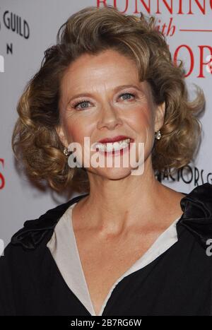 Annette Bening 10/10/06 RUNNING WITH SCISSORS @ Academy of Motion ...