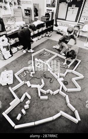 Austin Texas USA 1994: Kindergarteners collaborate in creative play ...