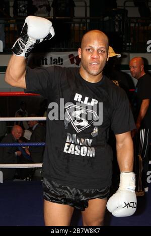 Leon Williams (black shorts) defeats JJ Ojuederie in a Cruiserweight ...