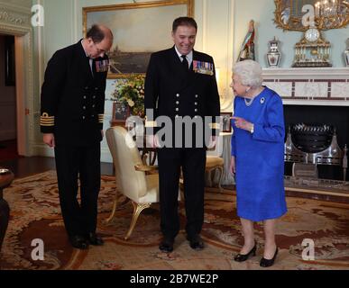 RETRANSMITTING AMENDING SPELLING OF NAME TO STEPHEN MOORHOUSE Queen ...