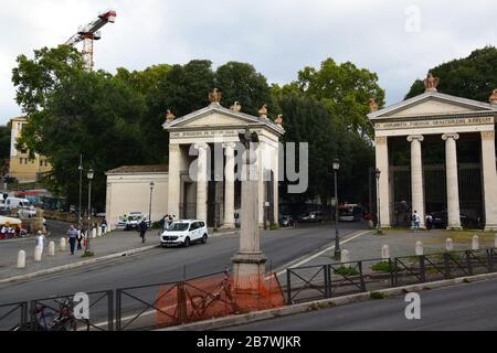 Viale Giorgio Washington and entrance to the Villa Borghese Park. Rome ...