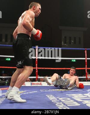 Matthew Thirlwall (Bermondsey, black shorts) defeats George Hillyard ...