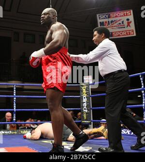 Larry Olubamiwo (Hackney, red shorts) defeats Vlado Szabo (black shorts ...