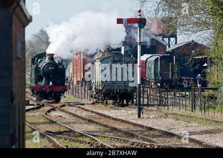 The GWR 5600 Class is a class of 0-6-2T steam locomotive built between ...