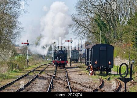The GWR 5600 Class is a class of 0-6-2T steam locomotive built between ...