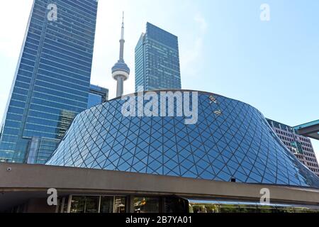 The Roy Thomson Hall concert venue modern architecture and office ...
