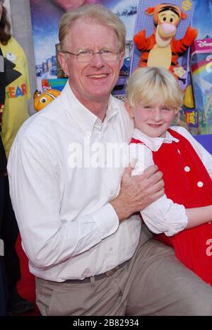 Ed Begley Jr. and his daughter Hayden Carson Begley arrive at the ...