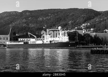 Research survey and seismic vessel Osprey Explorer at Festningskaien ...