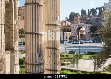 Temple of Hercules Victor (Vesta), oldest Roman temple in marble, Rome ...