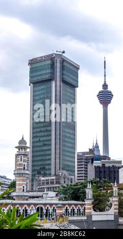 Malaysia. Kuala Lumpur city. Wisma Pahlawan Building with Bulatan ...