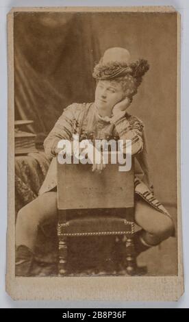 Portrait of Madame Danel Rizza (-1904), theater actress. Portrait de ...