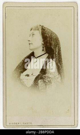 Portrait of Miss Mortimer, actress. Portrait de Miss Mortimer, actrice ...