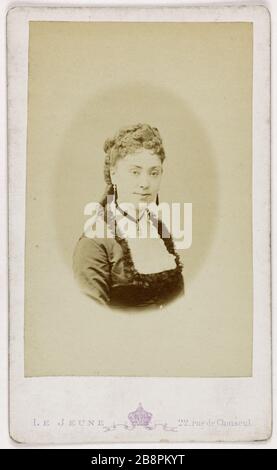 Portrait of Catherine Marie Royer, (1841-1873), (actress) Portrait de ...