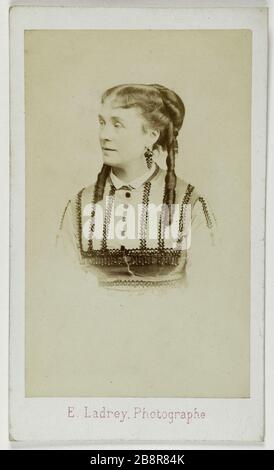 Vertical Geraldine, (Clementine Boudin, called) (actress) Portrait de ...