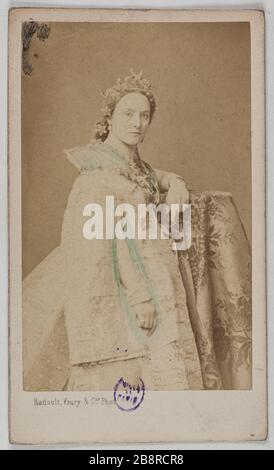 Portrait of Caroline Jullien (actress) Portrait de Caroline Jullien ...
