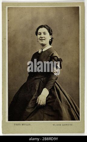 Portrait of Laurence (actress) Portrait de Laurence, actrice. Carte de ...