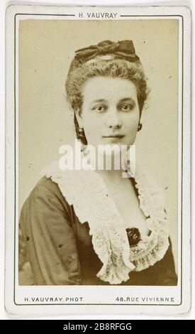 Portrait of Maurice, actress. Portrait de Maurice, actrice. Carte de ...