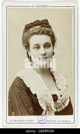 Portrait of Maurice, actress. Portrait de Maurice, actrice. Carte de ...
