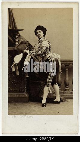 Portrait of Moncelet, dancer at the Opera entre1852 and 1862. Portrait ...