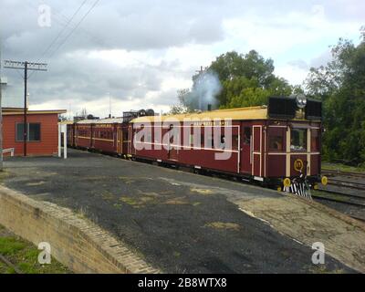 Cowra railway station Stock Photo - Alamy