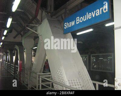 Shaw Boulevard Station on the MRT 3 rail line at Ortigas Center ...