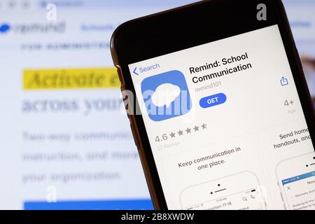 Remind: School Communication app logo on a smartphone screen Stock ...