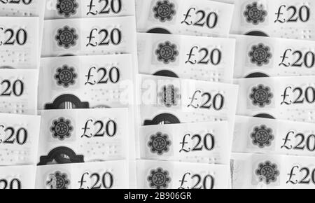Purple foil patch on Britain's new £20 banknotes Stock Photo - Alamy