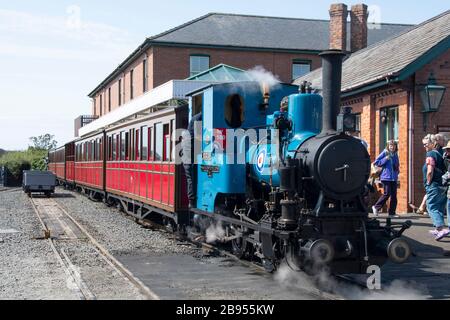 No 6, Douglas, 0-4-0WT steam engine at Tywyn on the Talyllyn Railway ...