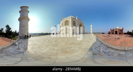 360° view of The Taj Mahal - Alamy