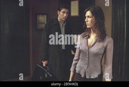DERAILED (2005) CLIVE OWEN, JENNIFER ANISTON DRAI 001-03 Stock Photo ...