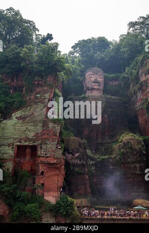 China Sichuan Province Leshan Lingyun Temple Stock Photo - Alamy
