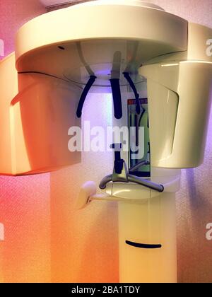 Three Dimensional Cone-Beam X-Ray Machine Stock Photo - Alamy