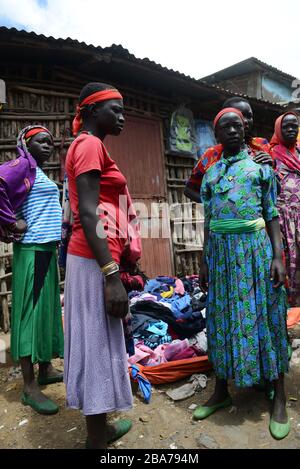Tribal women visiting the Waliso market in Oromia, Ethiopia Stock Photo ...