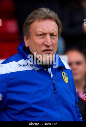 Leeds United manager Neil Warnock (right) shouts on the touchline Stock ...